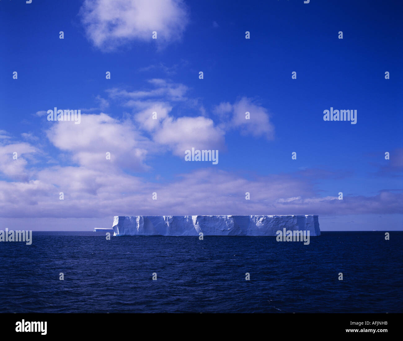 FLOATING ICEBERG ANTARCTIC Stock Photo - Alamy