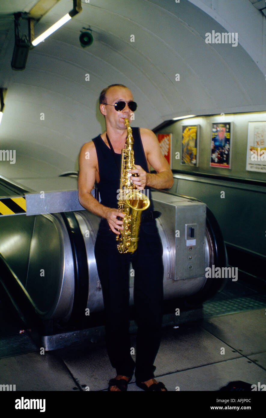 Busking london underground hi-res stock photography and images - Alamy