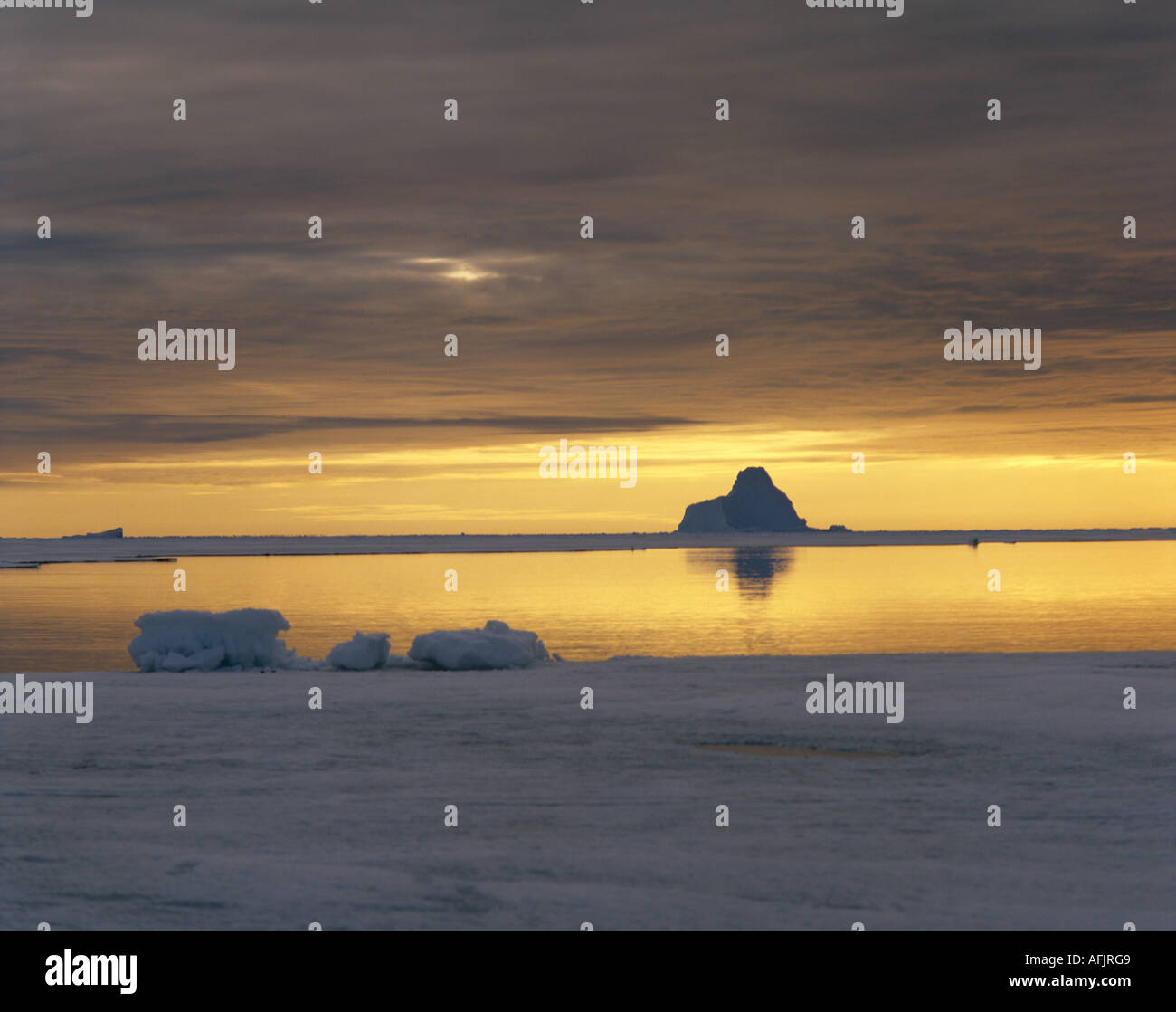 FLOATING ICEBERG ARCTIC Stock Photo - Alamy