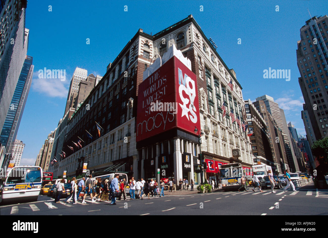 New York City,Manhattan,urban,metropolis,Macy's Department Store 34th Street Broadway Herald ...