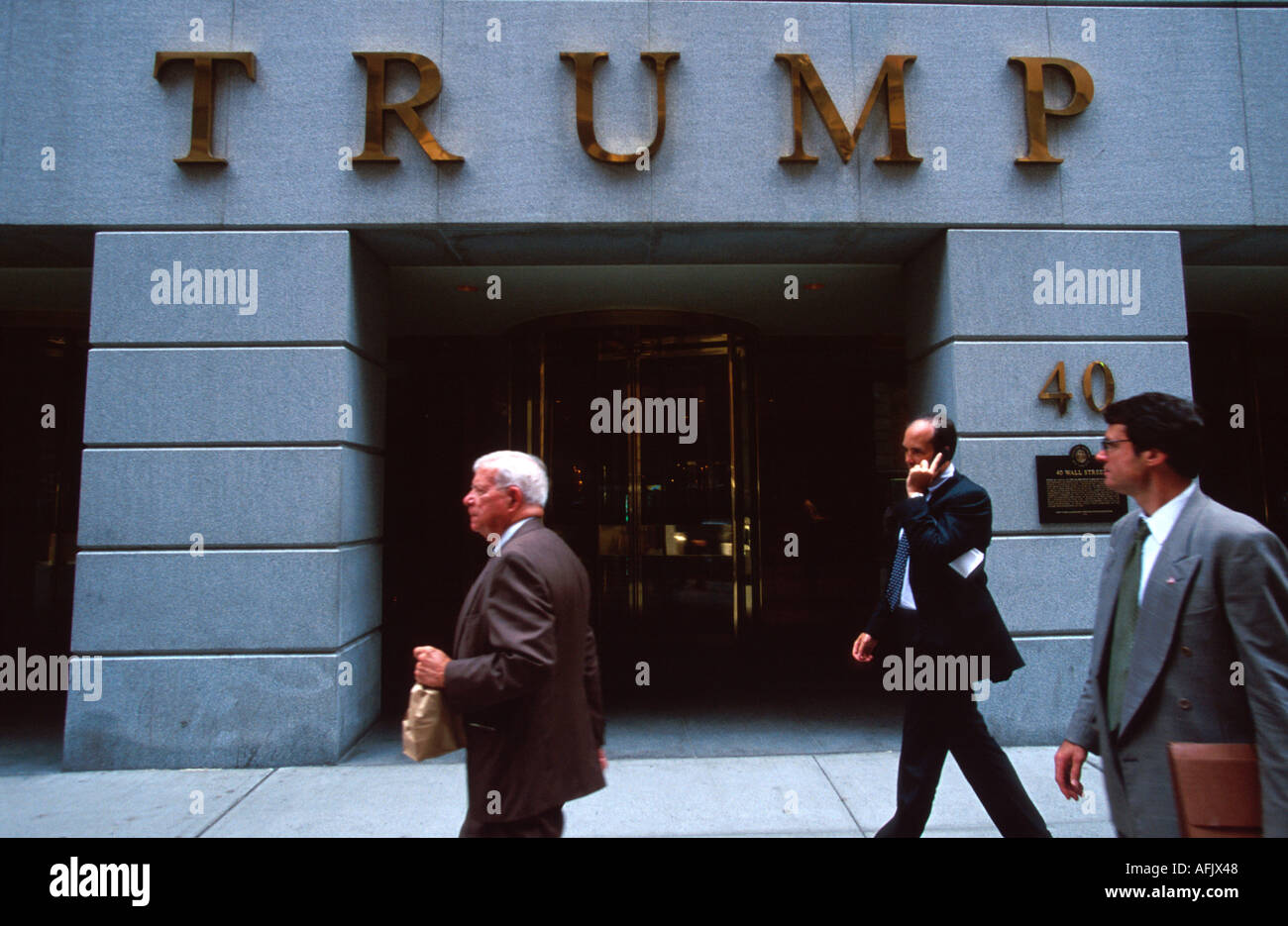 Men ny185 hi-res stock photography and images - Alamy