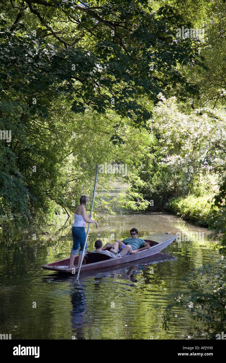 Punting on the Cherwell at Oxford 2 Stock Photo - Alamy