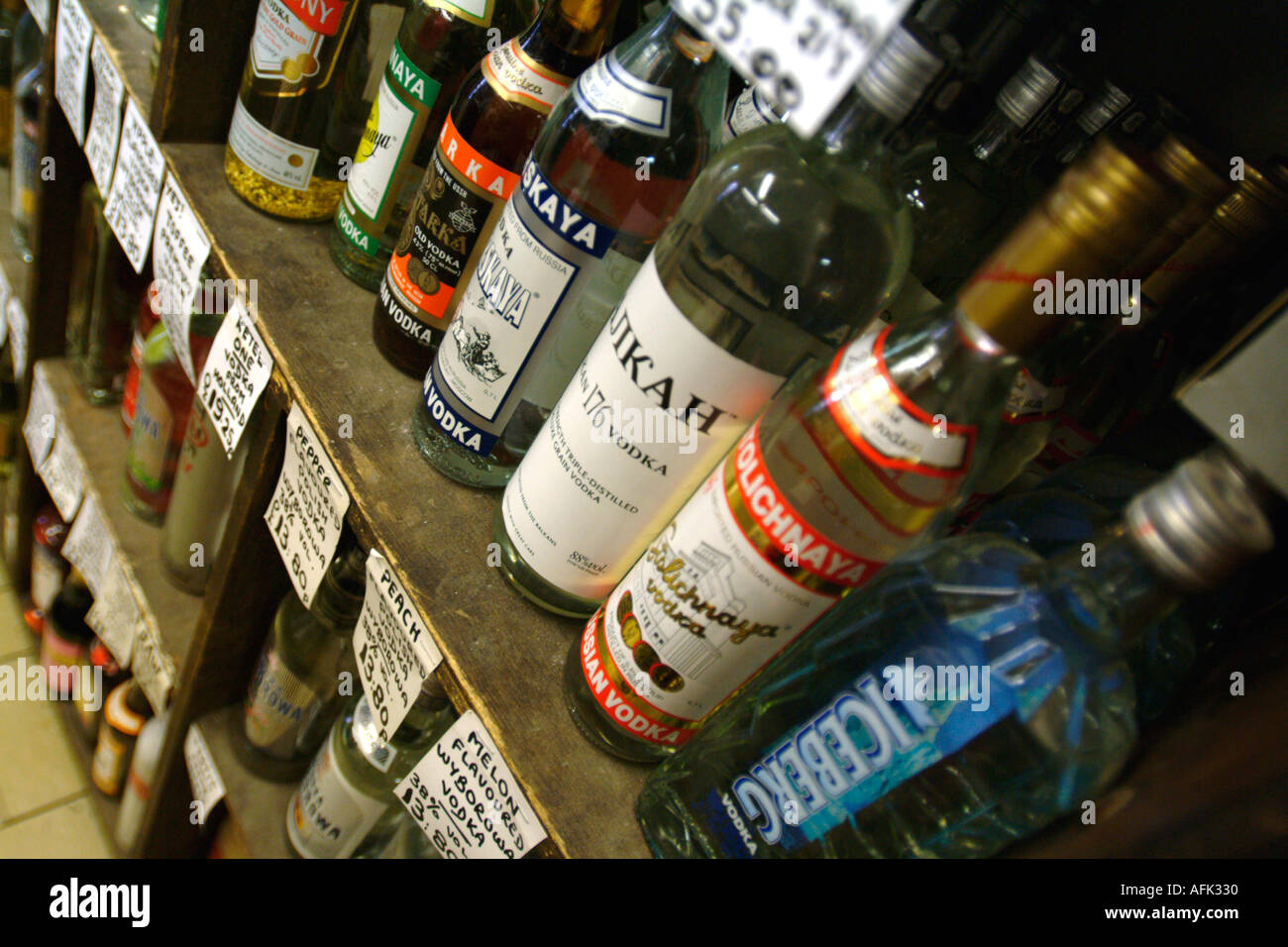 Vodka shop bottles uk hi-res stock photography and images - Alamy
