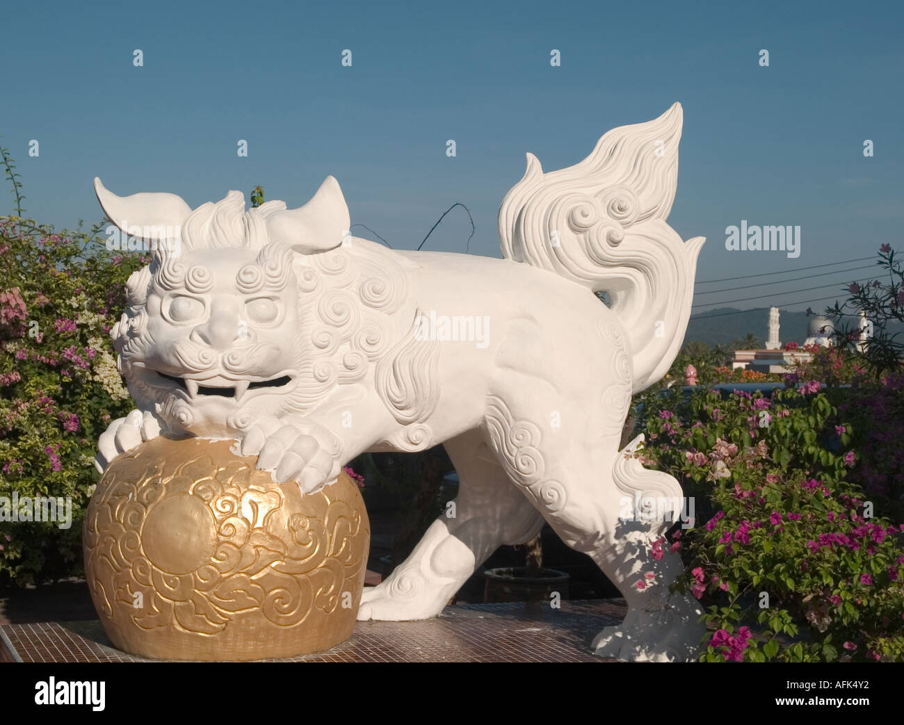Statue kota kinabalu hi-res stock photography and images - Alamy