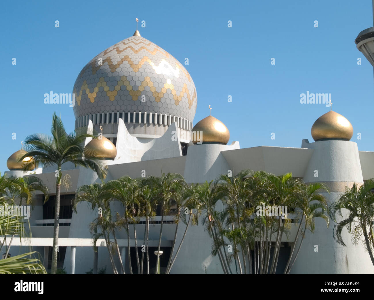 STATE MOSQUE, KOTA KINABALU, SABAH, MALAYSIA Stock Photo - Alamy