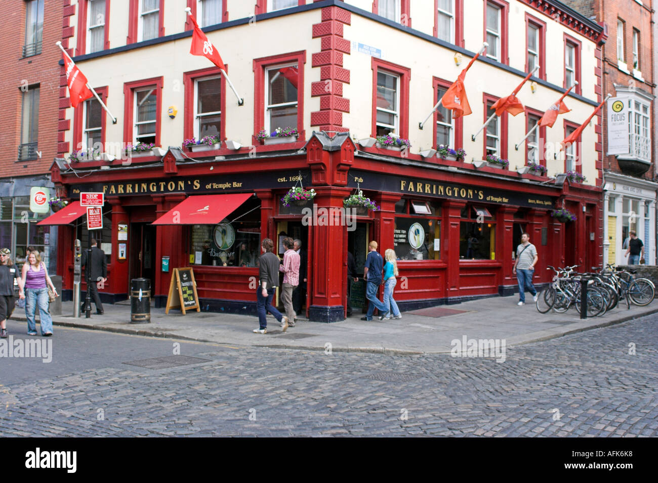 Farringtons hi-res stock photography and images - Alamy