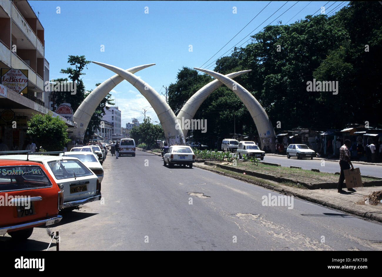 East africa kenya mombasa elephant hi-res stock photography and images ...