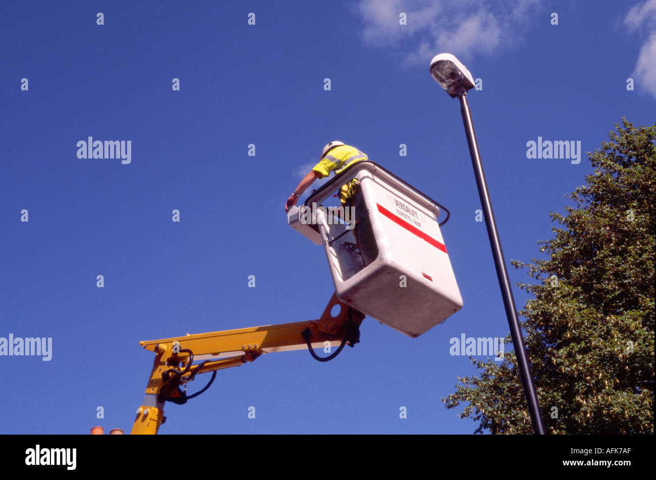 CLEANING STREET LIGHTING UK Stock Photo - Alamy
