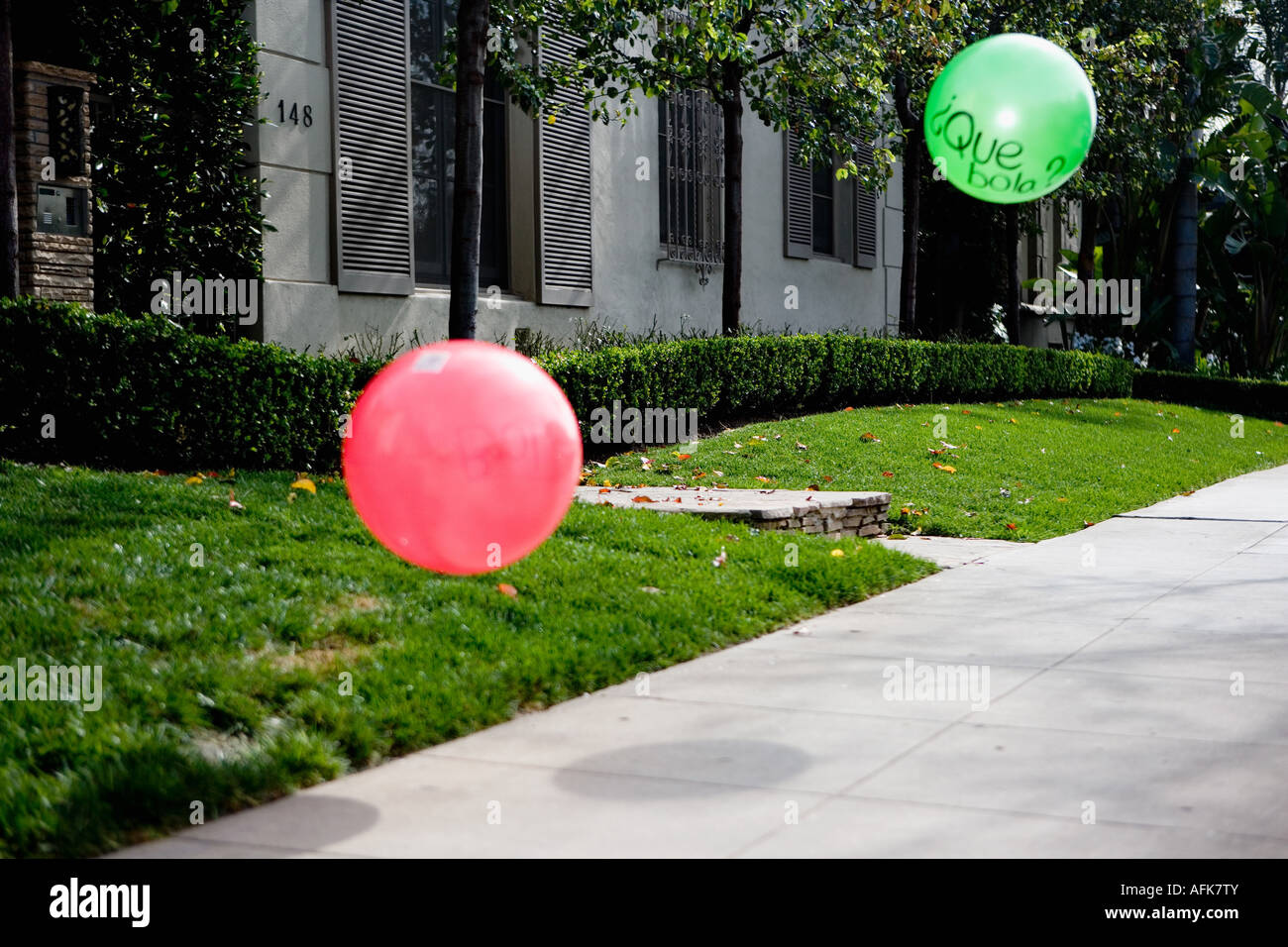 Two balls bouncing hi-res stock photography and images - Alamy