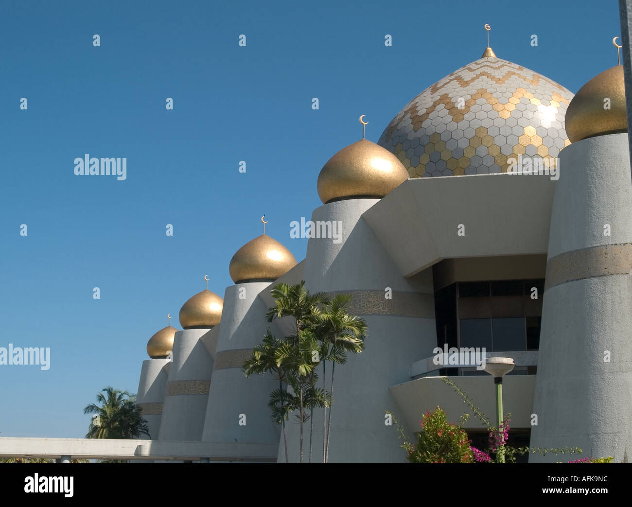 STATE MOSQUE, KOTA KINABALU, SABAH, MALAYSIA Stock Photo - Alamy