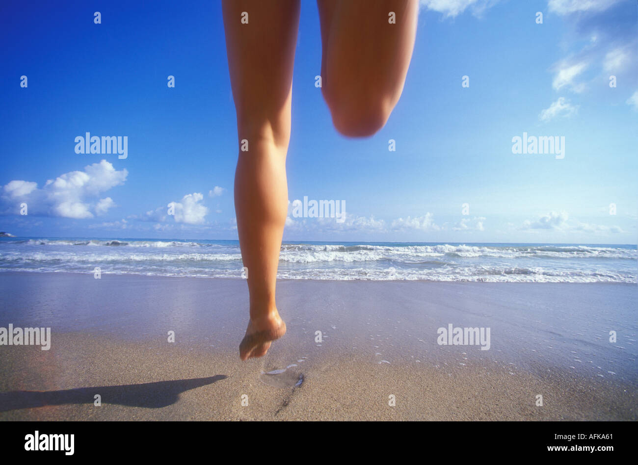 Womans legs running hi-res stock photography and images - Alamy