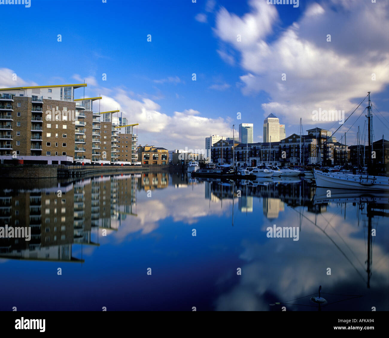 Limehouse basin marina, London, United Kingdom Stock Photo - Alamy
