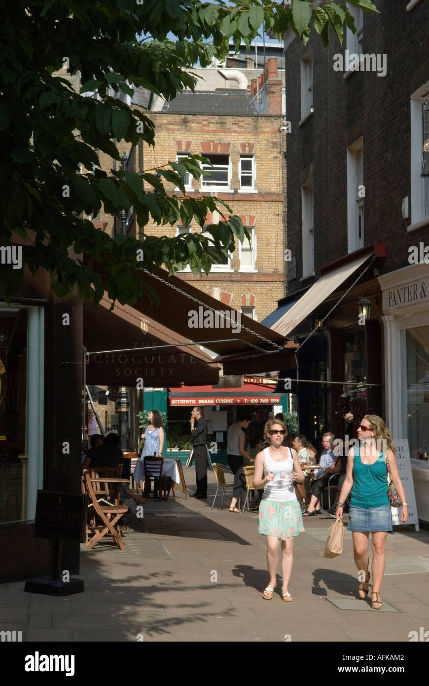 Shepherd's market mayfair hi-res stock photography and images - Alamy