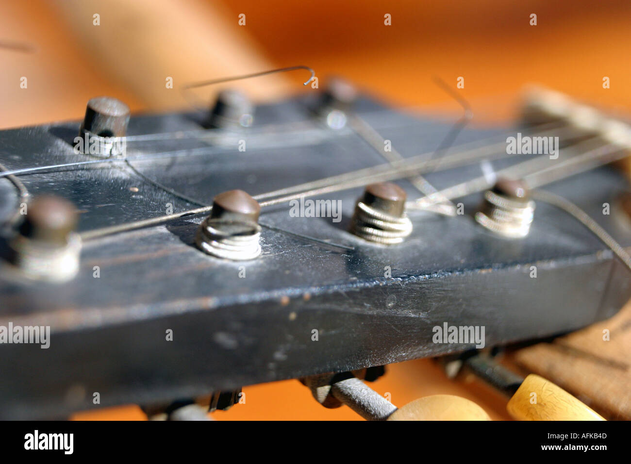 String acoustic guitar one move hi-res stock photography and images - Alamy