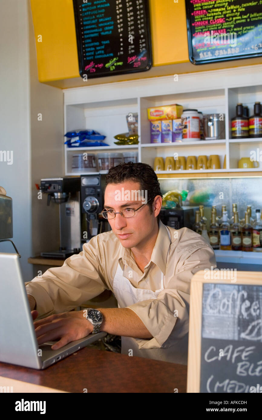 Clothing store hi hi-res stock photography and images - Alamy