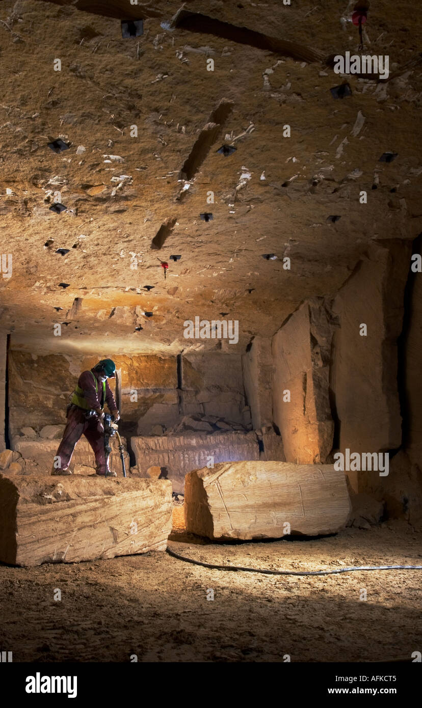 Splitting limestone hi-res stock photography and images - Alamy