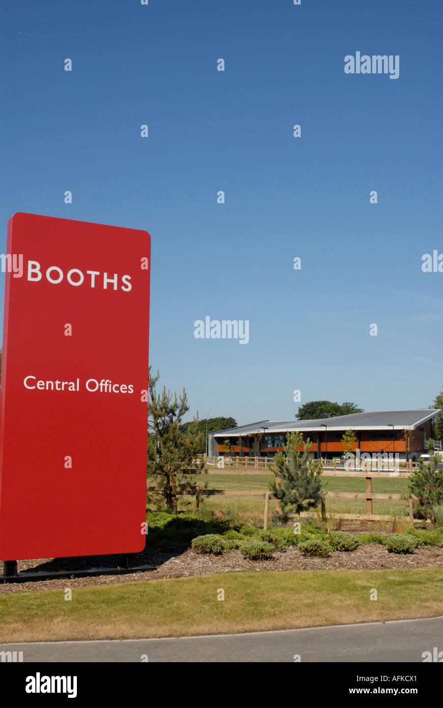 Central offices hi-res stock photography and images - Alamy