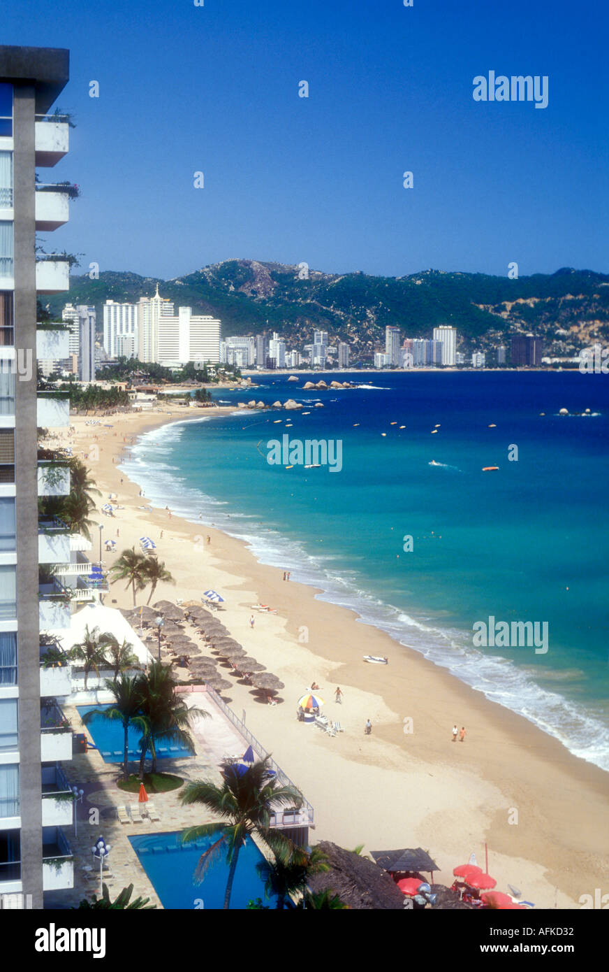 Elevated view of hotels and beach in Acapulco Mexico Stock Photo - Alamy