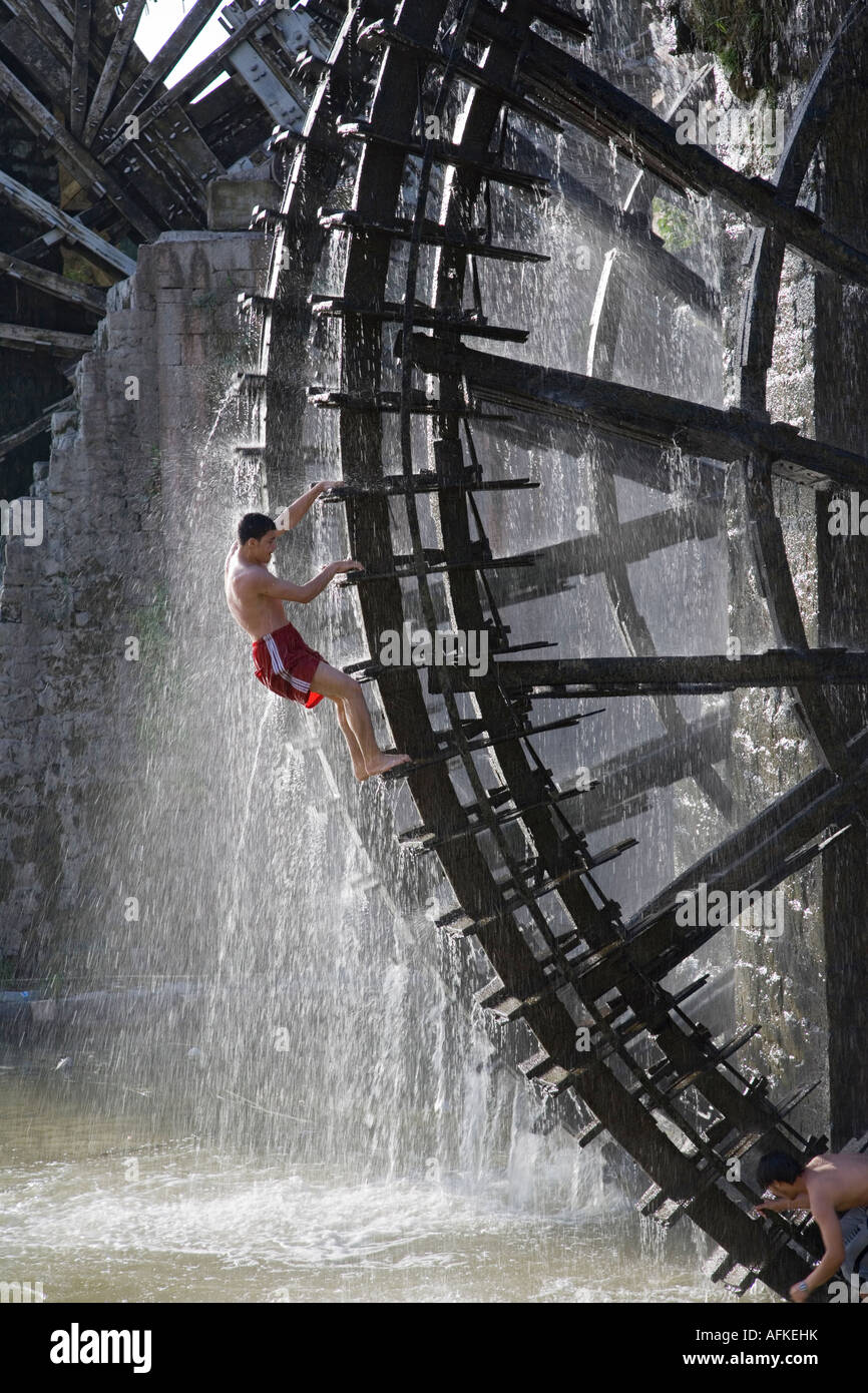 The Norias of Bechriyyat in Hama, Syria. The waterwheels at Hama, known ...