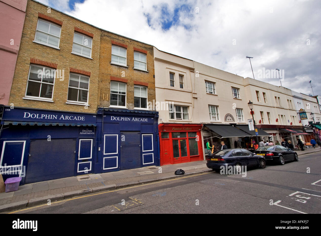 Portobello street cars hi-res stock photography and images - Alamy
