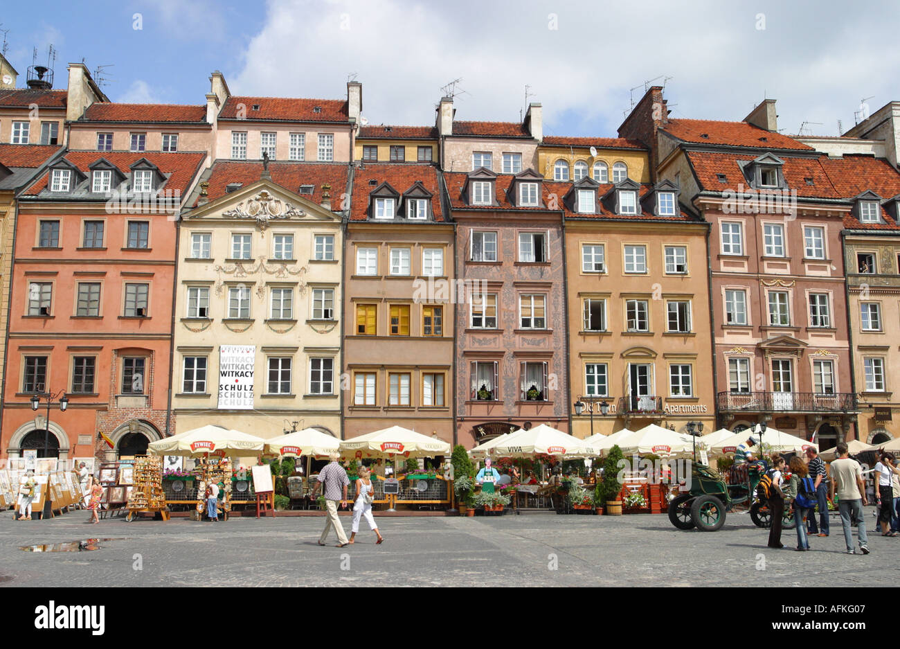 Warsaw Poland Old Town square buildings and architecture open air cafe ...