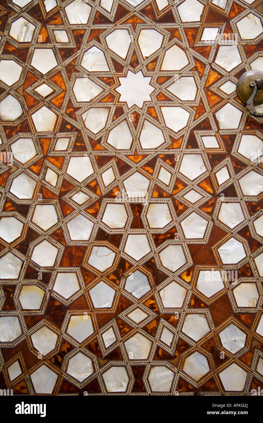 Lattice istanbul hi-res stock photography and images - Alamy