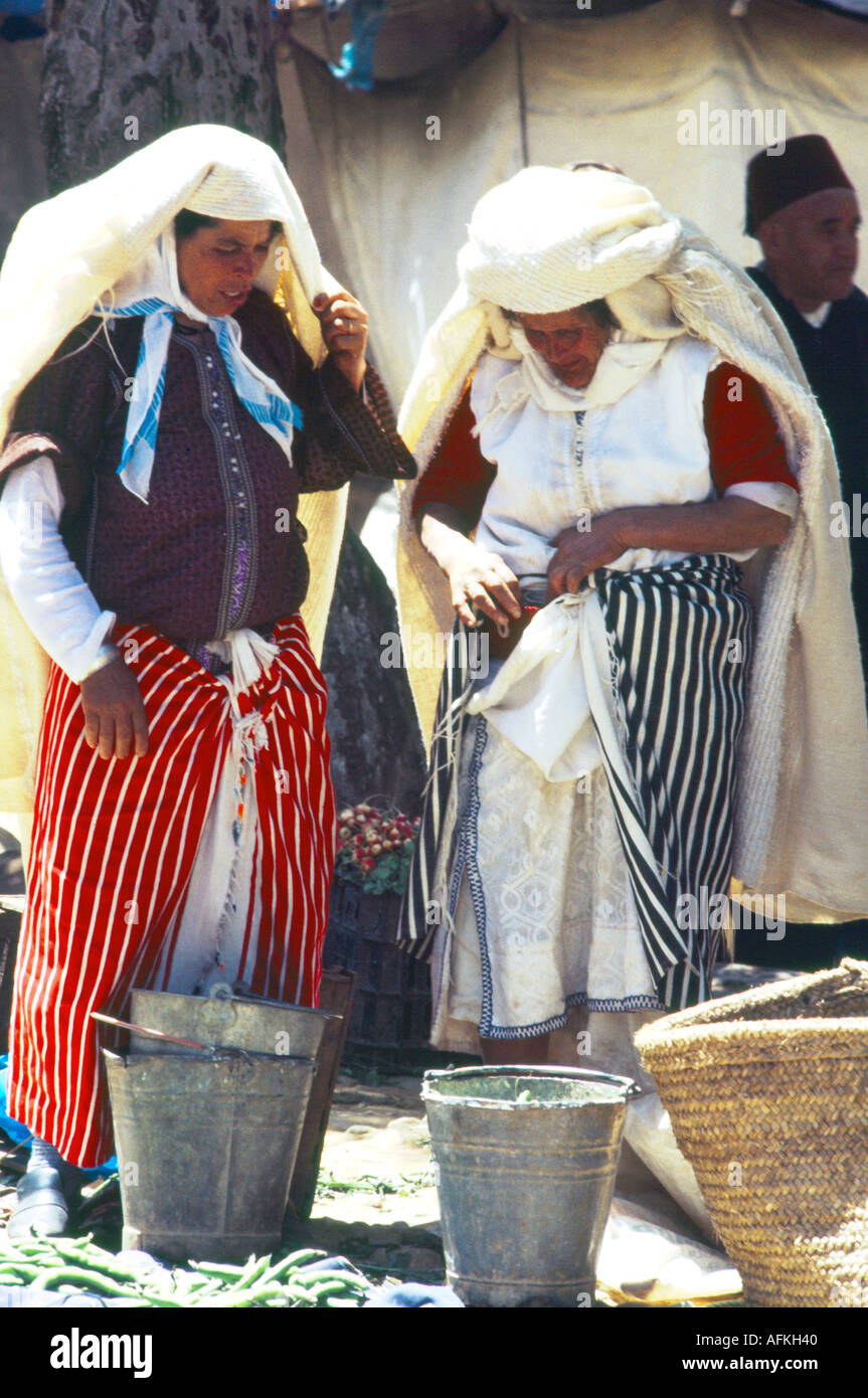 Africa morocco tangier berber women hi-res stock photography and images ...