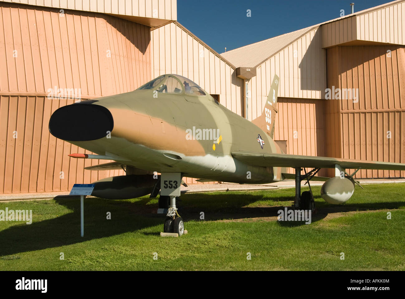 F100 fighter jet hi-res stock photography and images - Alamy
