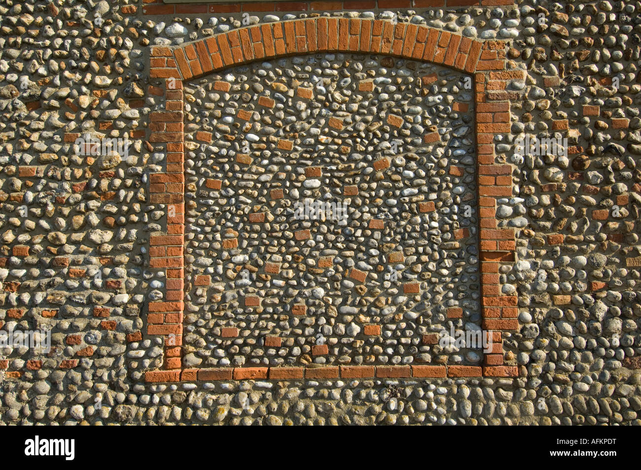 Norfolk cobbled wall hi-res stock photography and images - Alamy