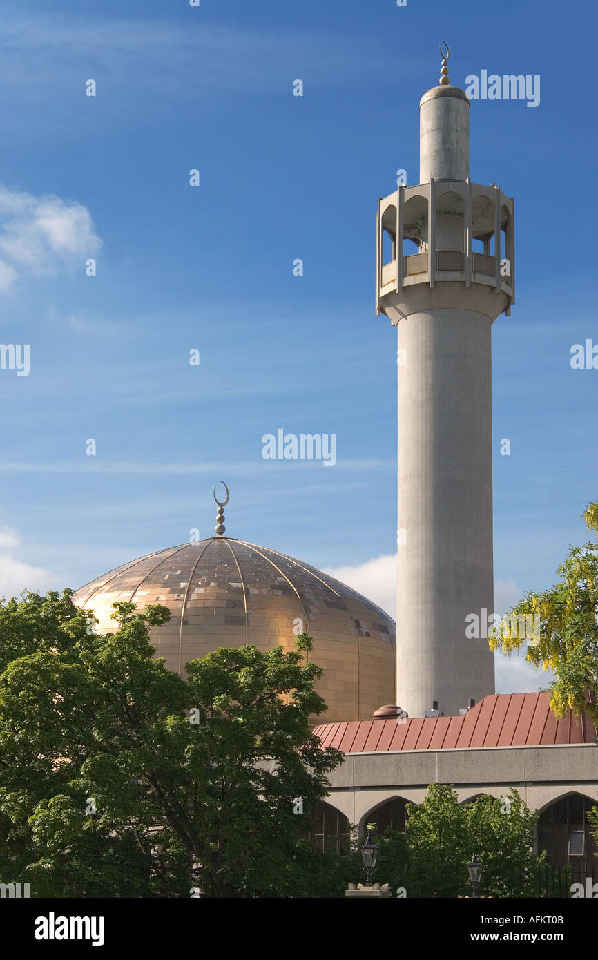 Regents park mosque hi-res stock photography and images - Alamy