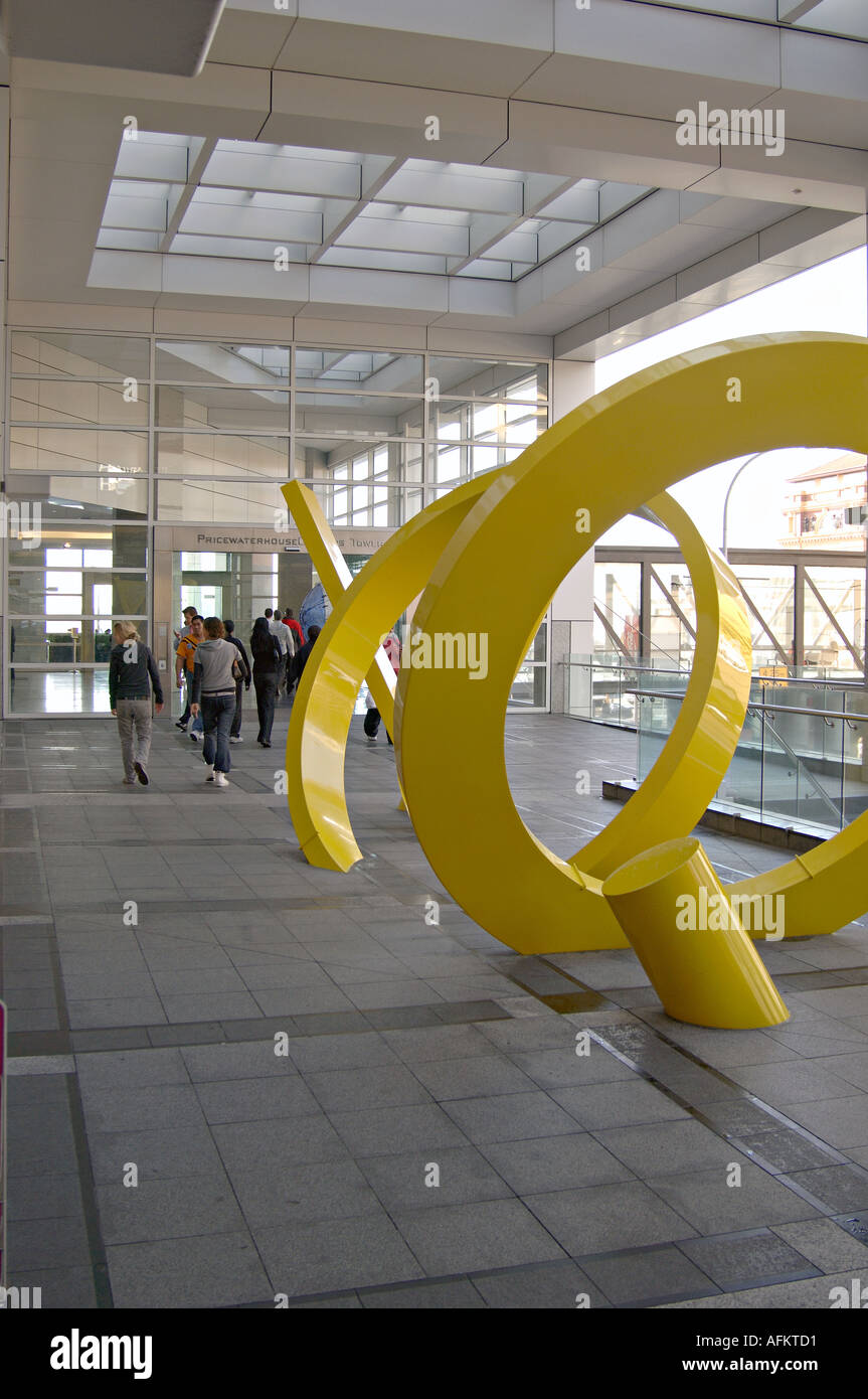 Modern office atrium and entrance Stock Photo - Alamy