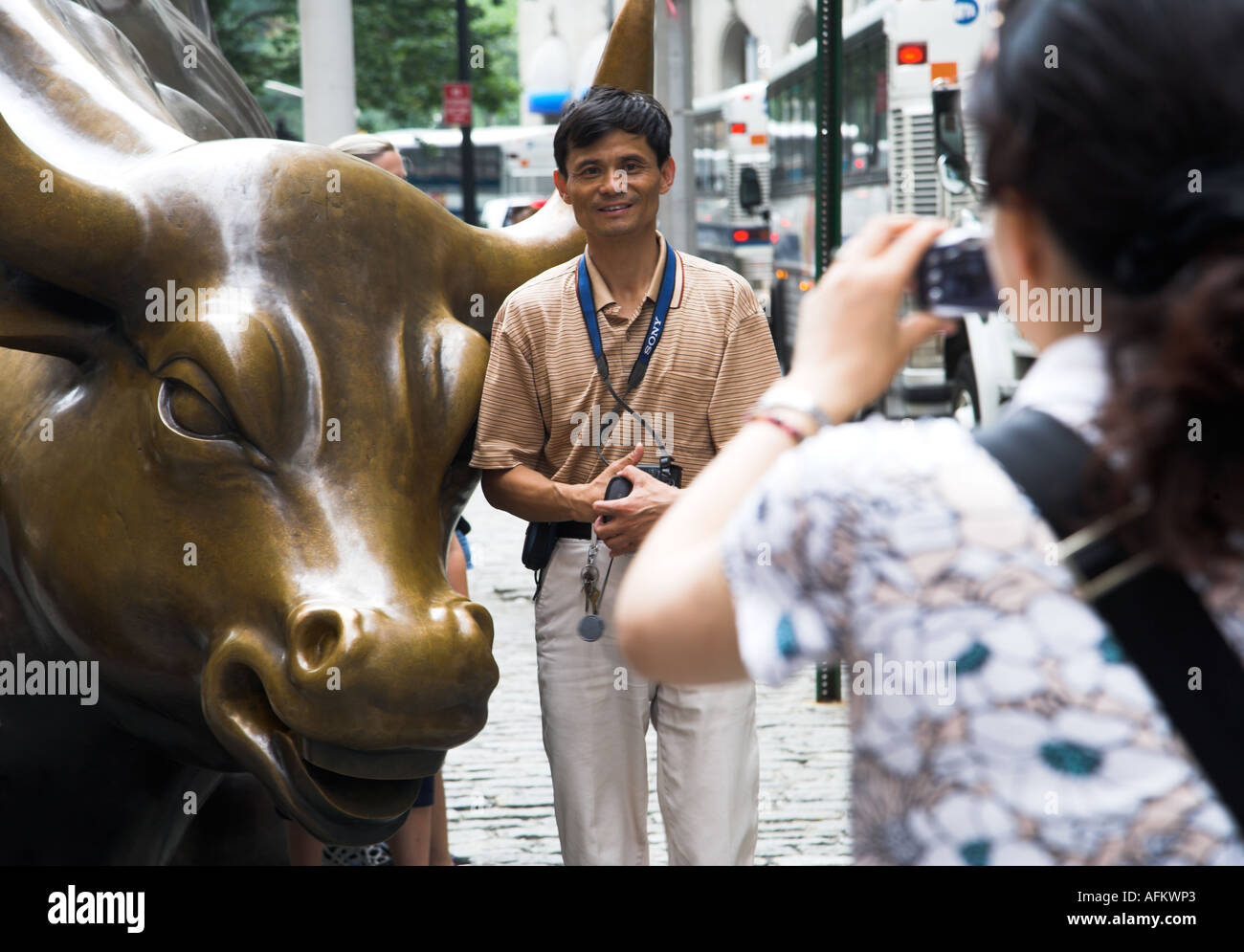 Bull on Lower Broadway New York City Stock Photo - Alamy