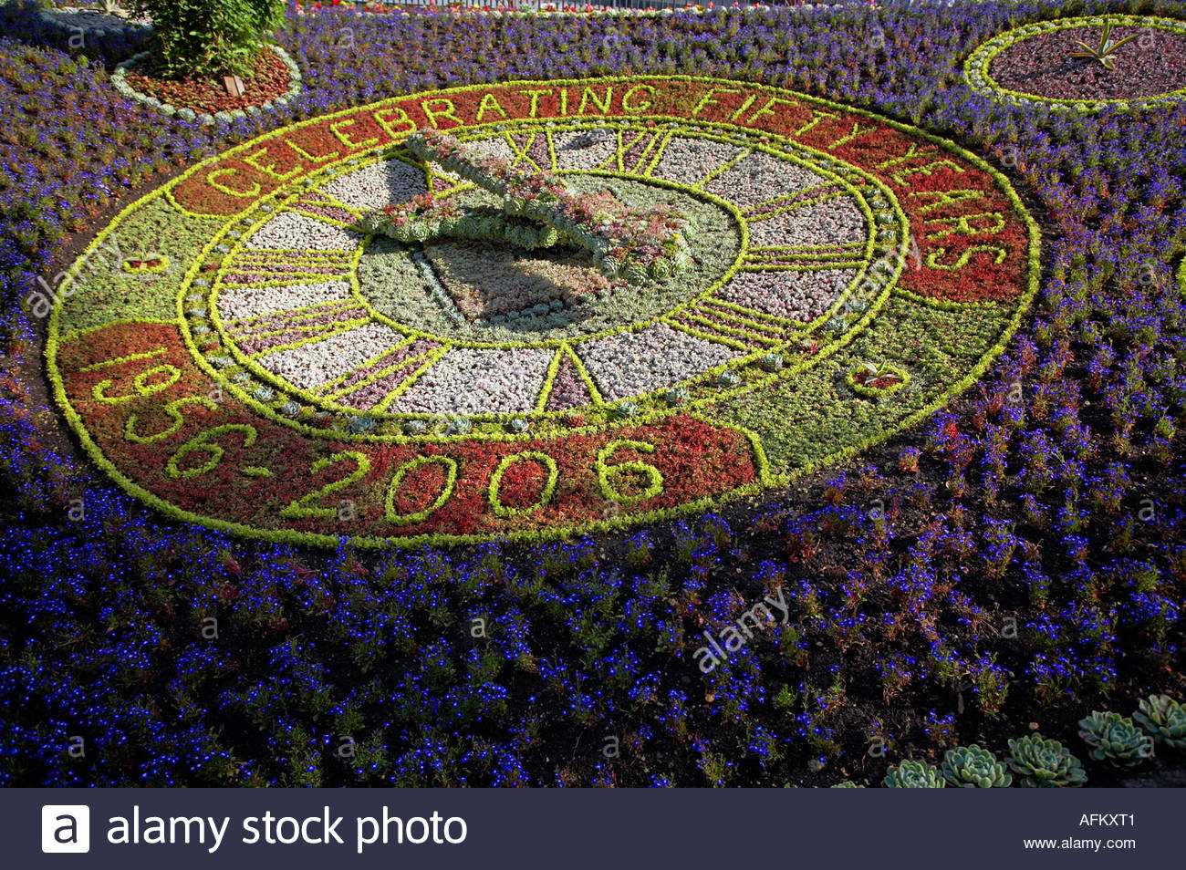 Edinburgh flower clock hi-res stock photography and images - Alamy