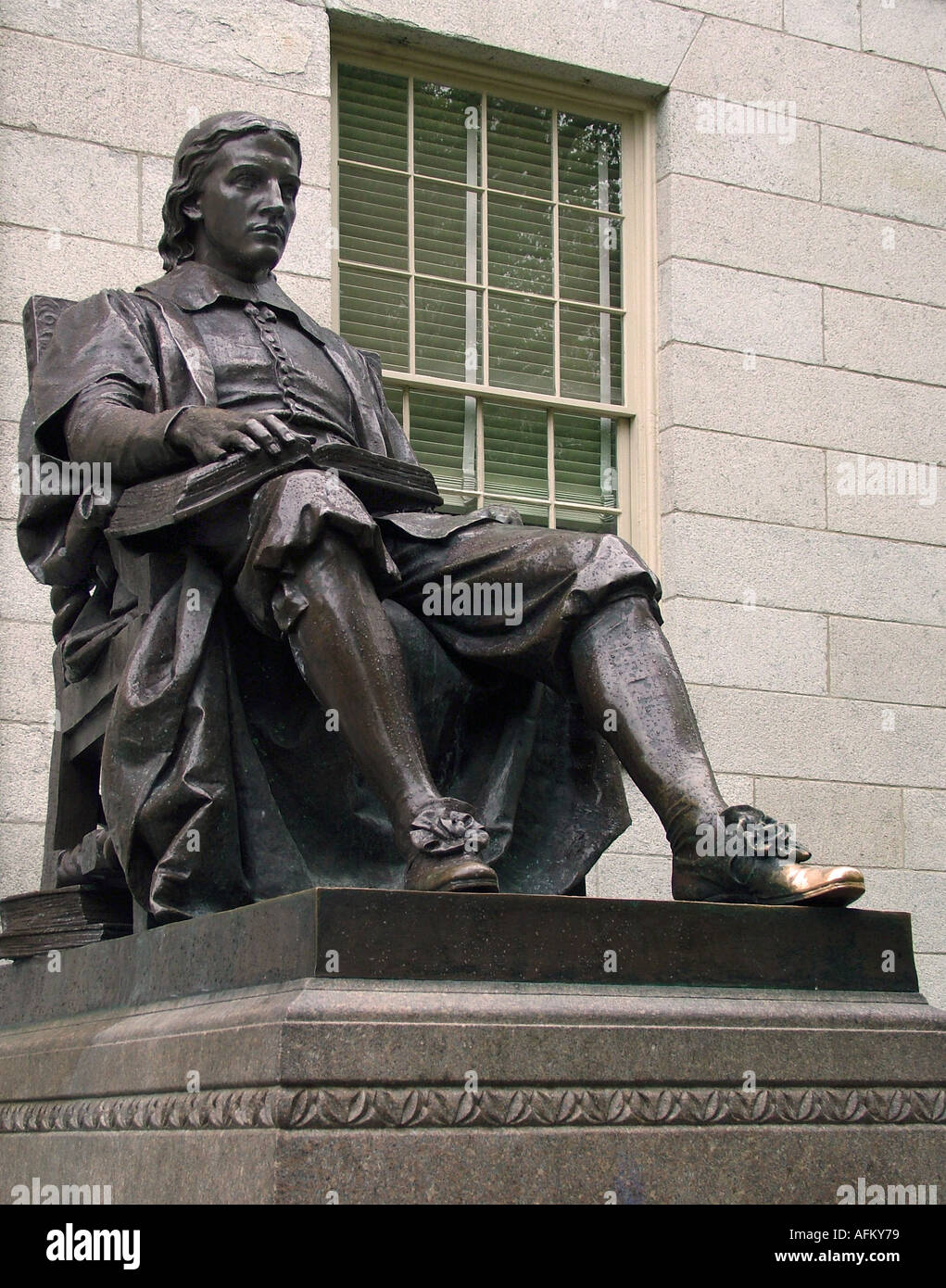 Boston Public Library Statue Stock Photos & Boston Public Library ...