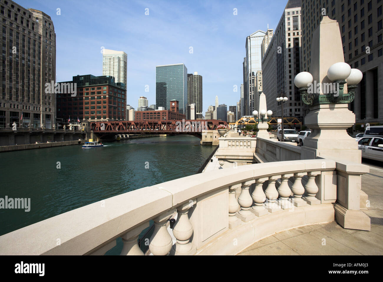 Chicago River Skyline Stock Photo - Alamy