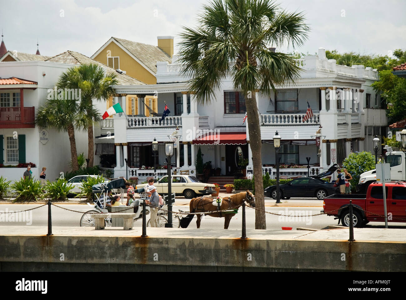 Bayfront hi-res stock photography and images - Alamy