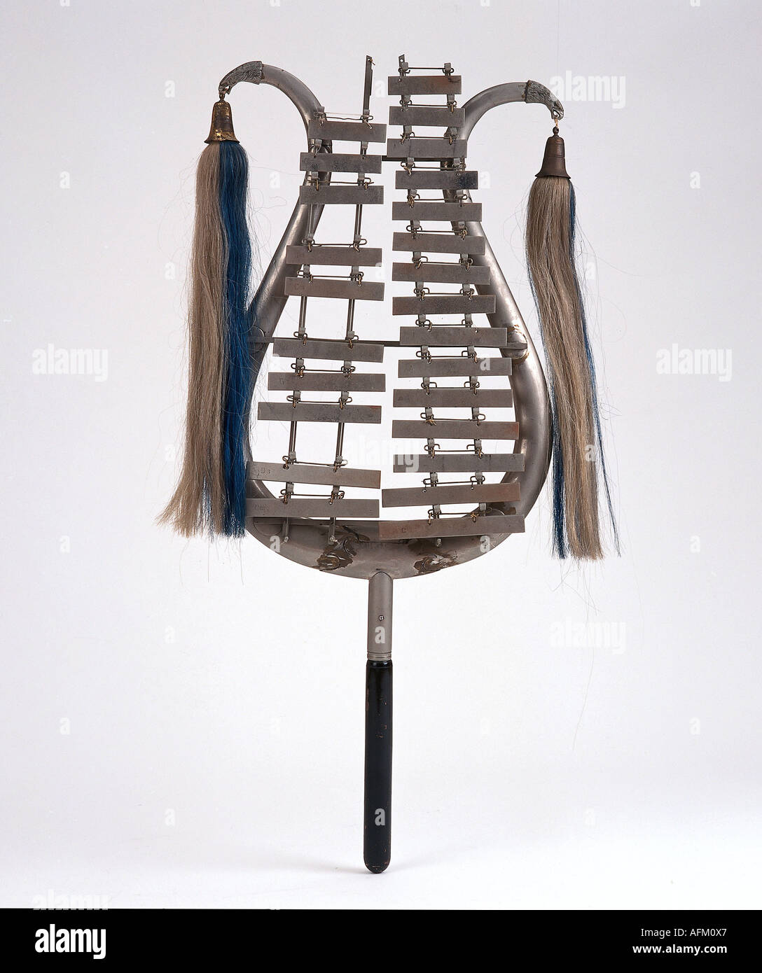 Lyra instrument hi-res stock photography and images - Alamy