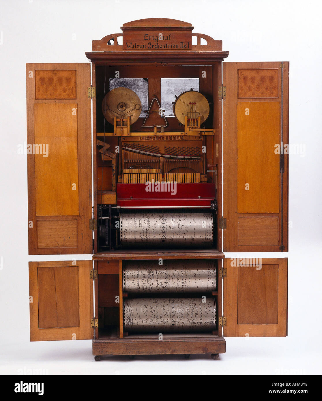 Opened 1900 hi-res stock photography and images - Alamy