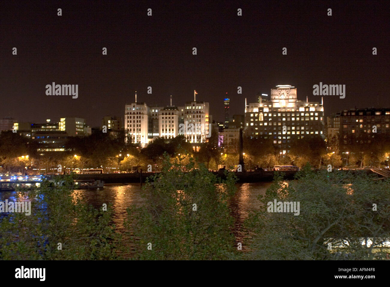 Royal london buildings hi-res stock photography and images - Alamy