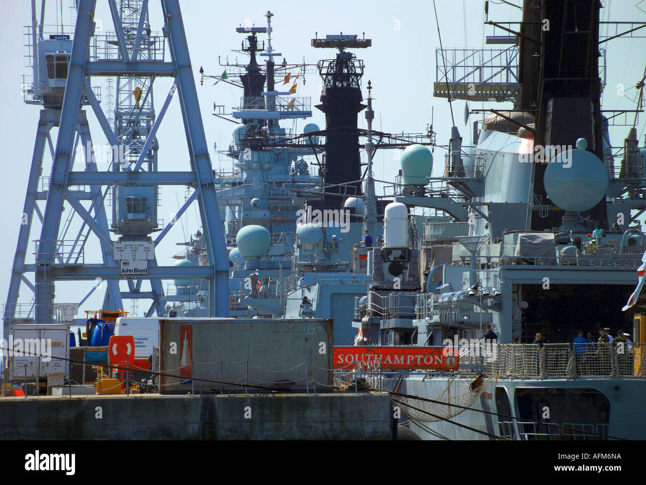 Hm naval base portsmouth hi-res stock photography and images - Alamy