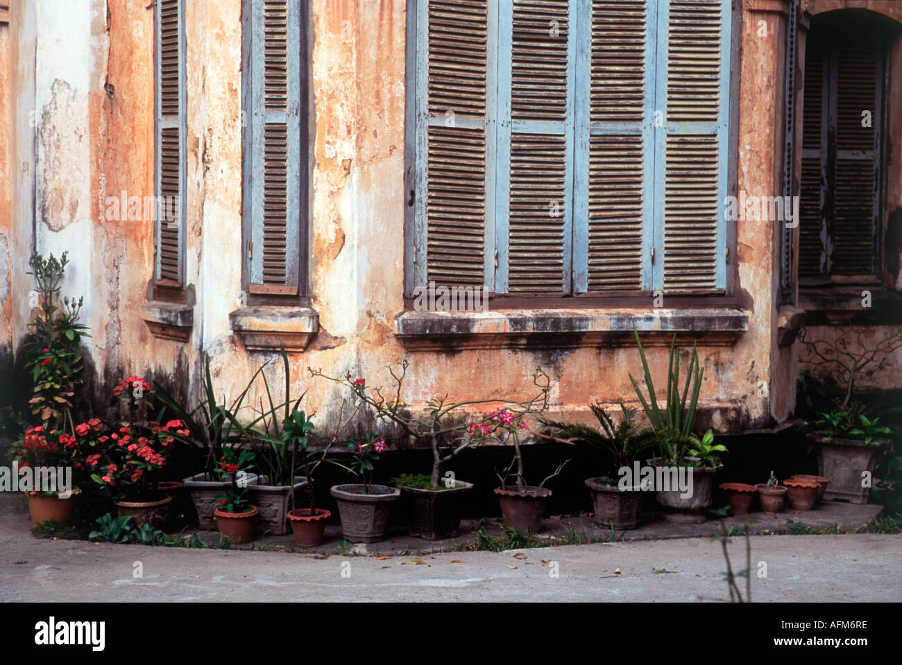 Colonial house vientiane laos hi-res stock photography and images - Alamy