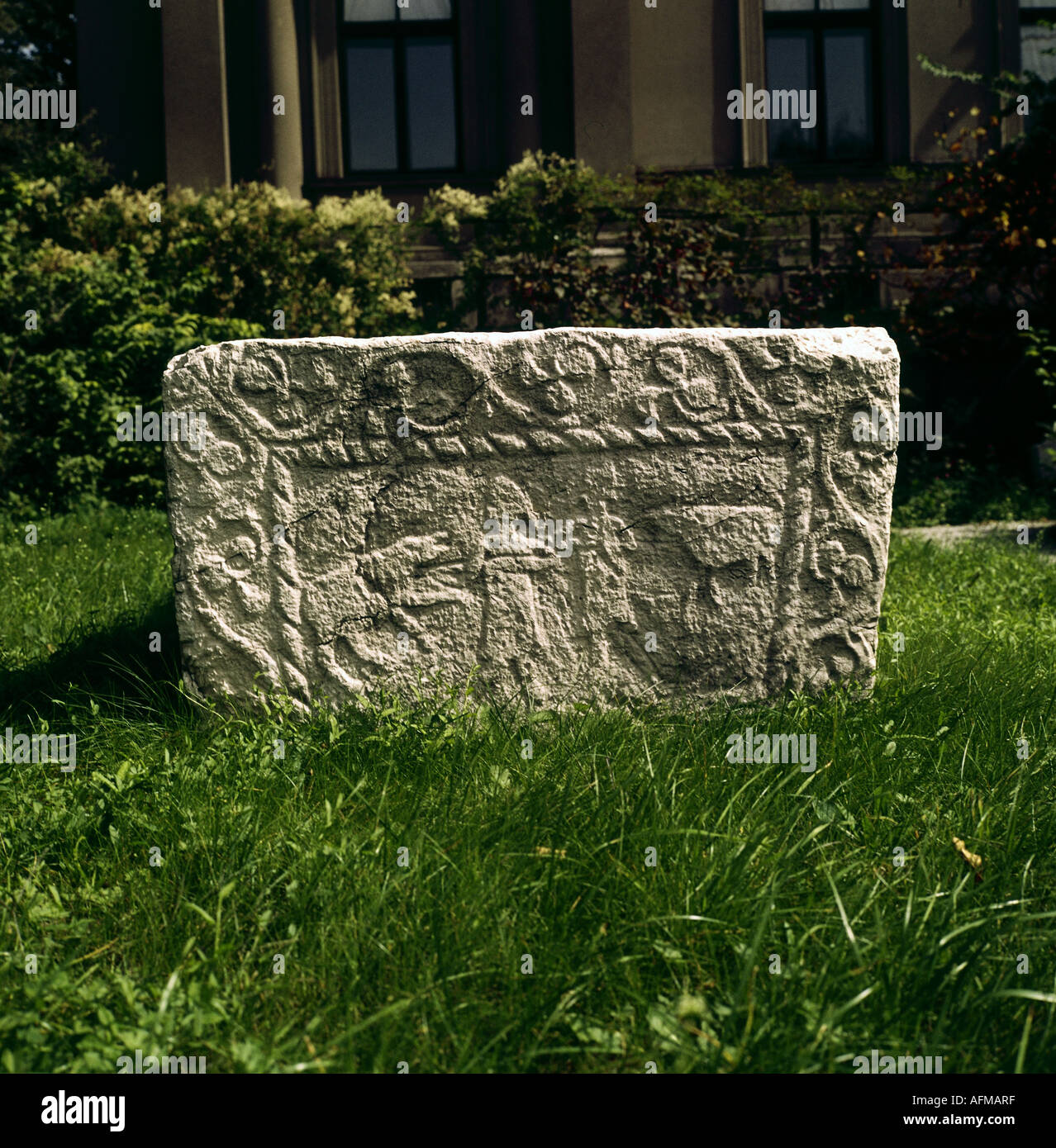 12th century tomb hi-res stock photography and images - Alamy