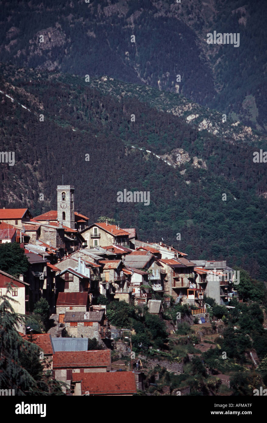 The perched village of Venanson in the Mercantour Stock Photo - Alamy