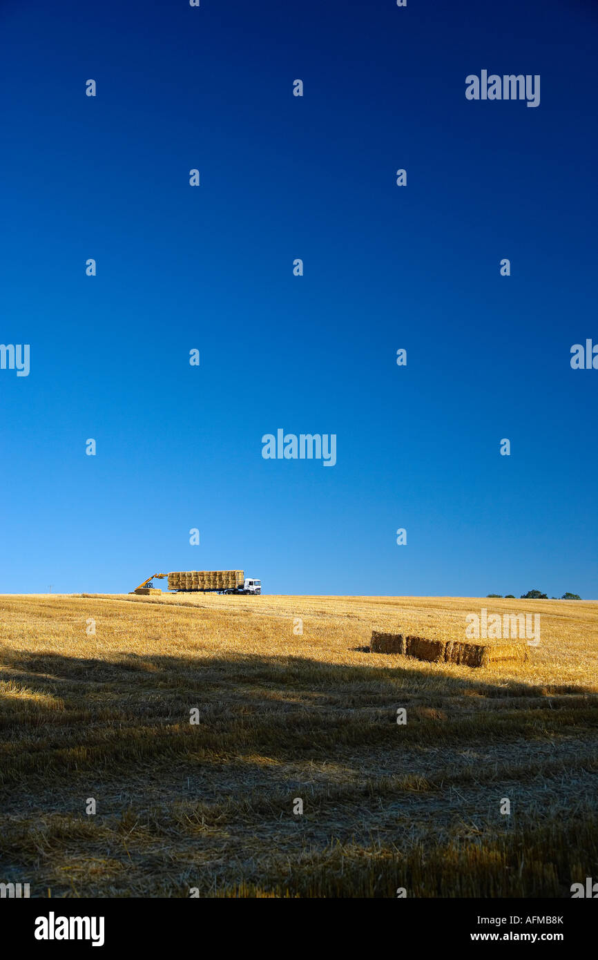 Lorry straw hi-res stock photography and images - Alamy