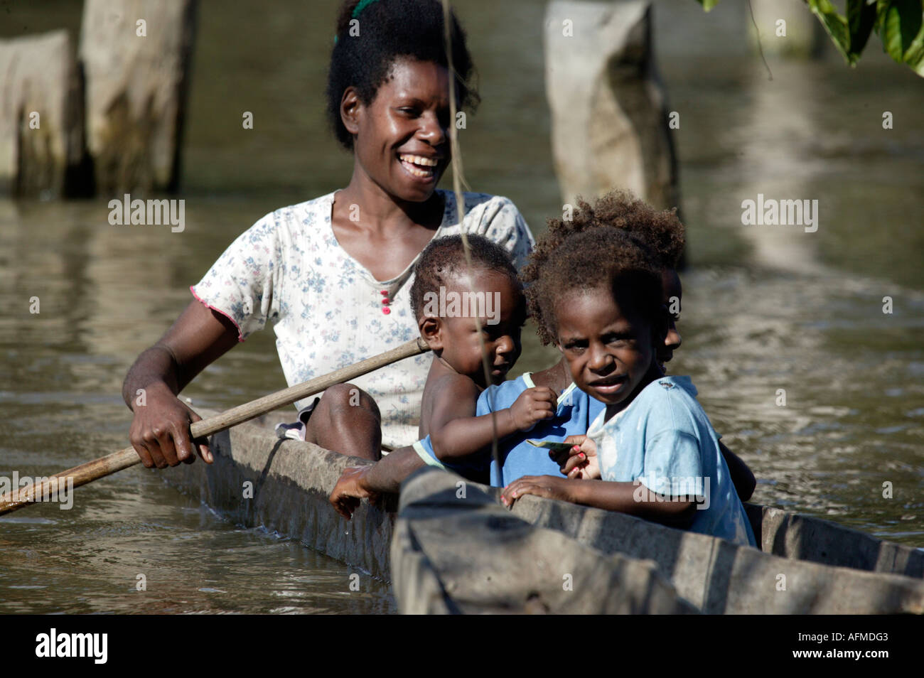 Papua new guinea sepik river canoe hi-res stock photography and images ...