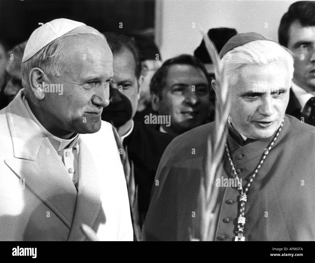 Pope john paul ii munich 1980 hi-res stock photography and images - Alamy