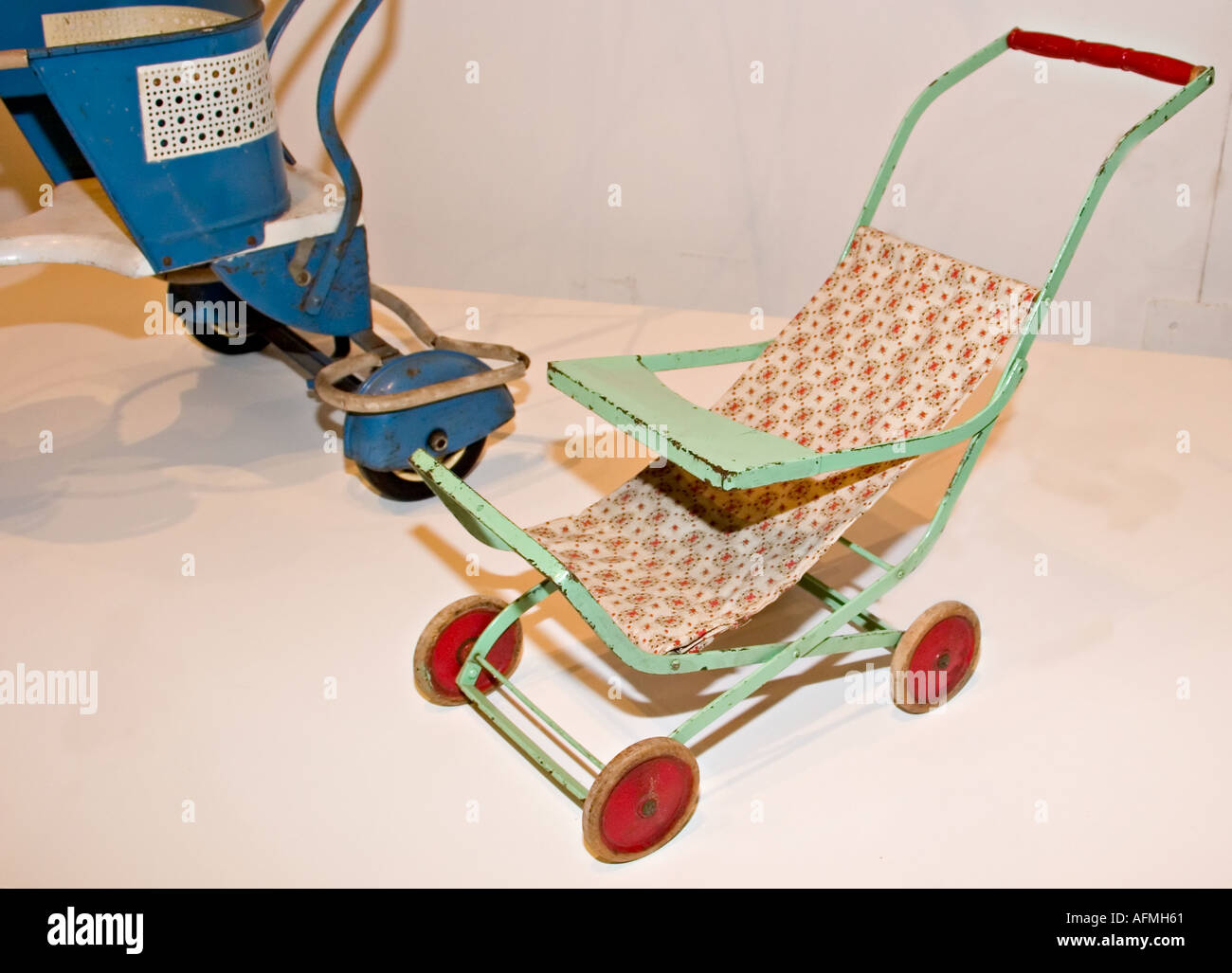 old perambulator for children Stock Photo - Alamy