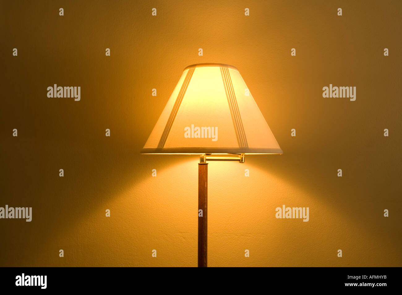 Lamp lit alight lighting hi-res stock photography and images - Alamy