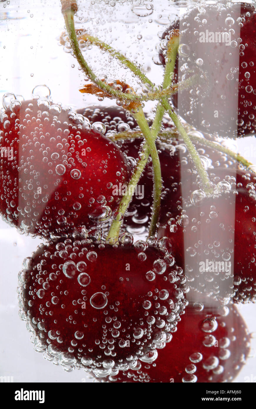 Susskirschen hi-res stock photography and images - Alamy