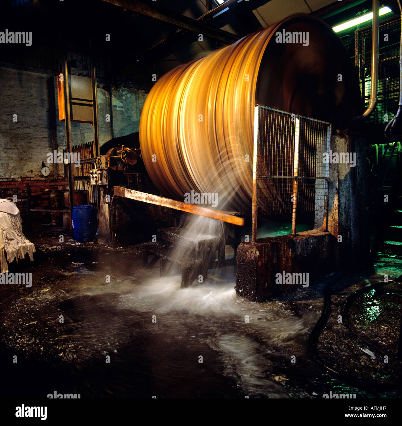 Leaking chemical drum hi-res stock photography and images - Alamy